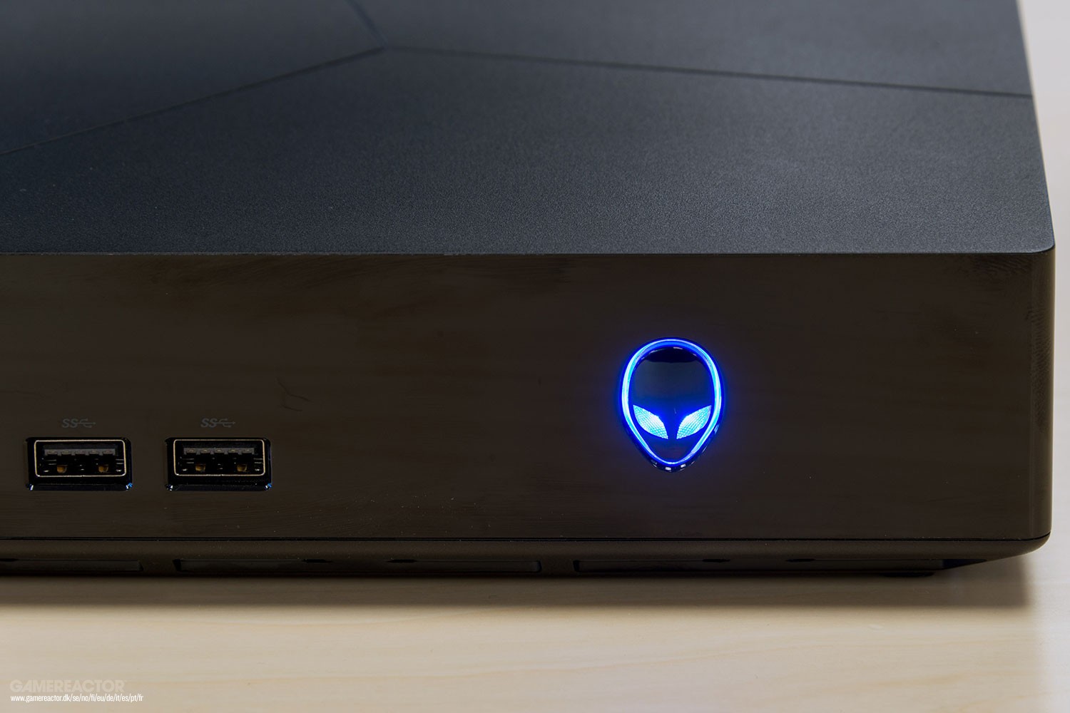 Este controlador de jogos Alienware pode mudar os jogos de PC ...