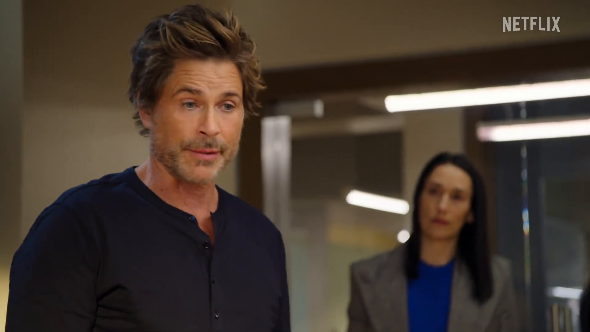 Rob Lowe estrela como um gênio da biotecnologia emocionalmente ...