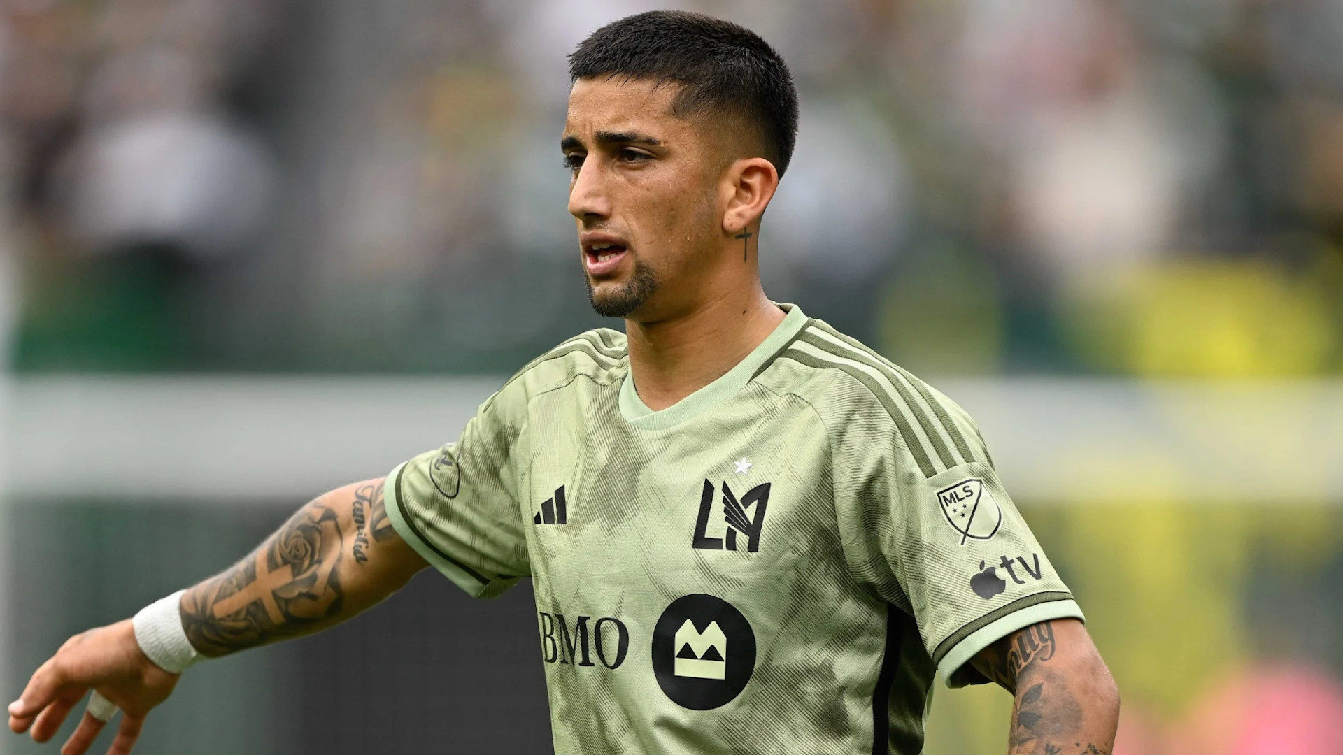 Desertor da MLS admite que a liga norte-americana "deixa os jogadores ...