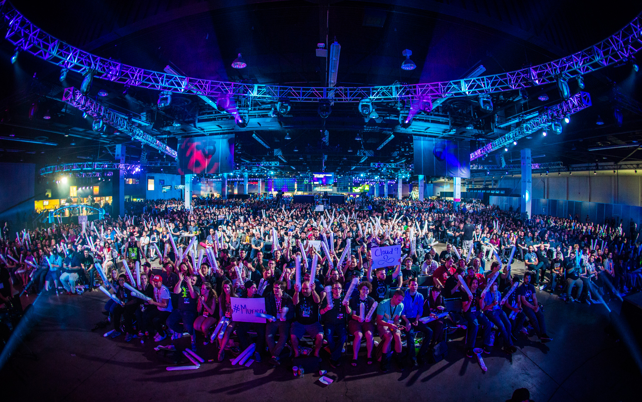 Infographic outlines the history of esports - - Gamereactor