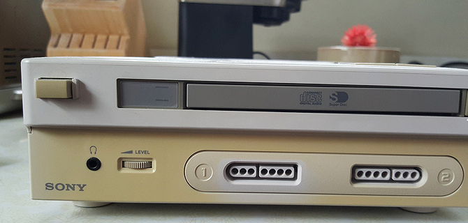 Protótipo da consola que a Sony produziu com a Nintendo está à venda ...