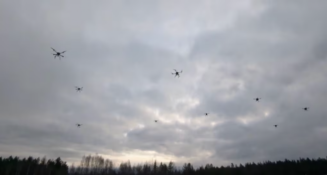 A França espera implantar enxames de drones em até dois anos ...
