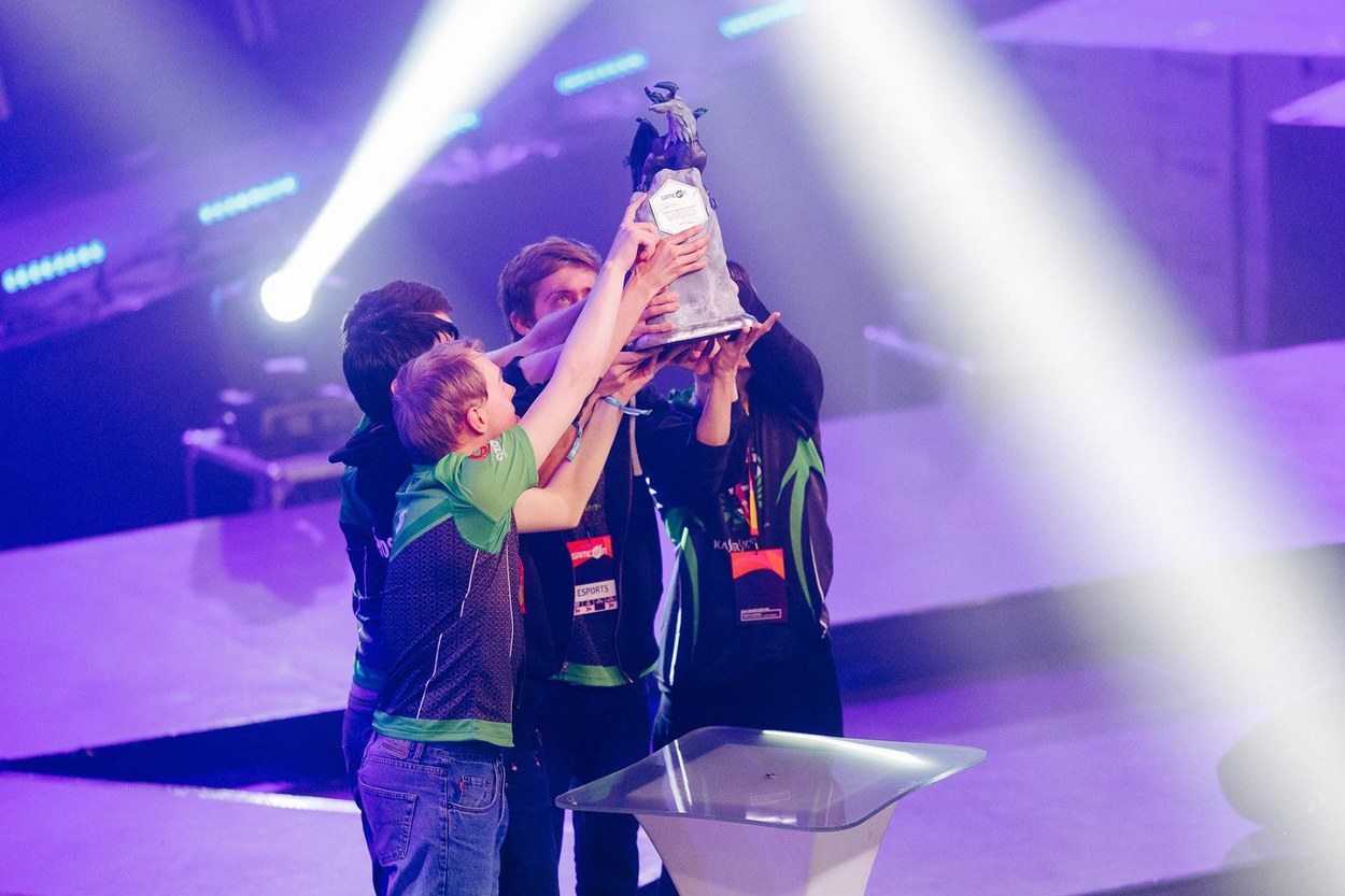 Singularity accused of not paying players and more - League of Legends - Gamereactor